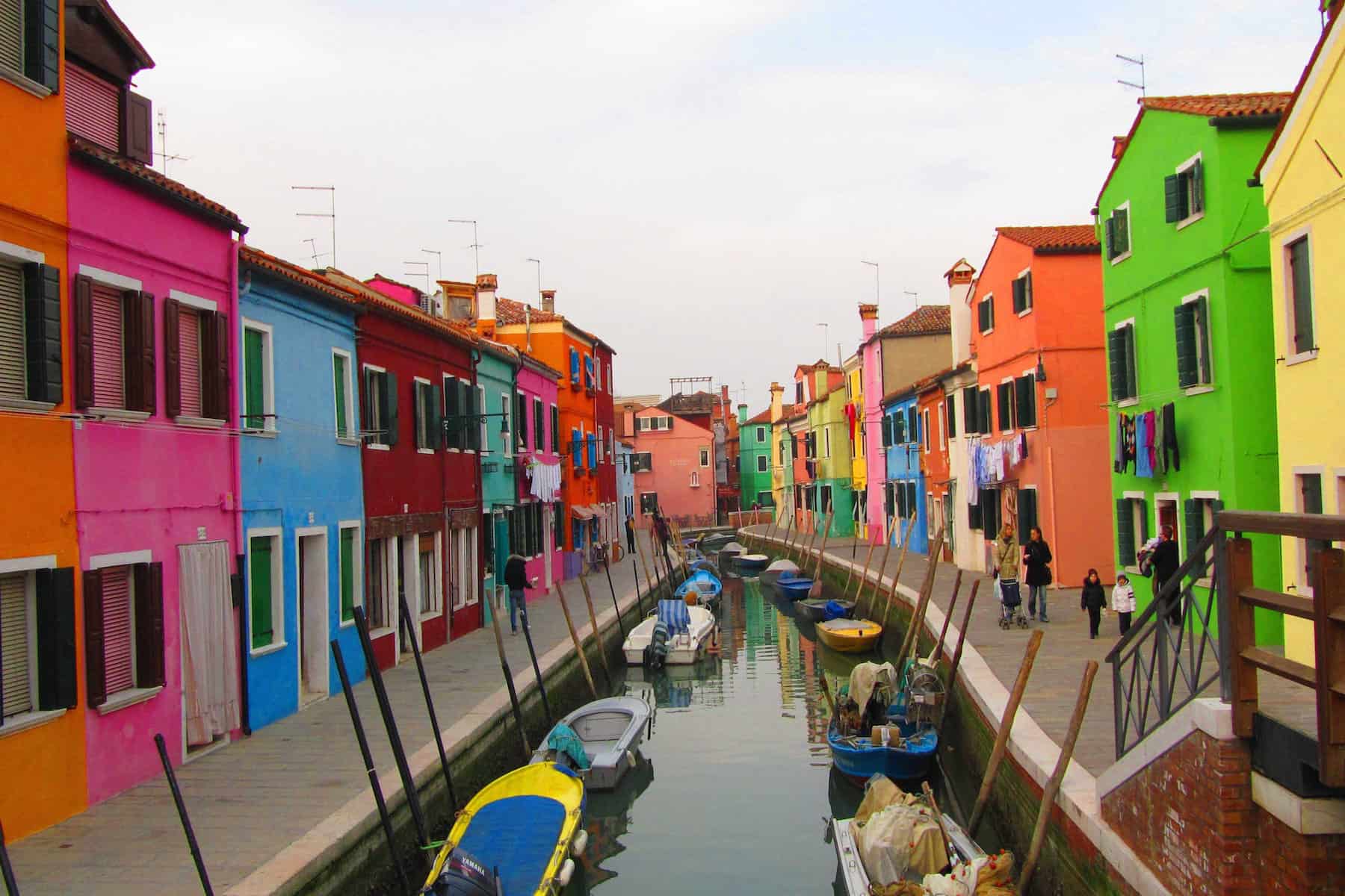 MURANO & BURANO COLOR EXPLOSION - Europe for Kids Tours